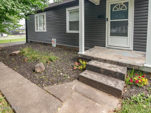 830 Bartley Ave