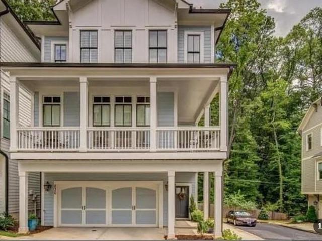 830 Grove Bend