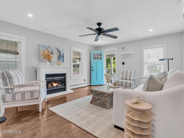 830 Dunlewy St, Asbury Park, NJ 07712
