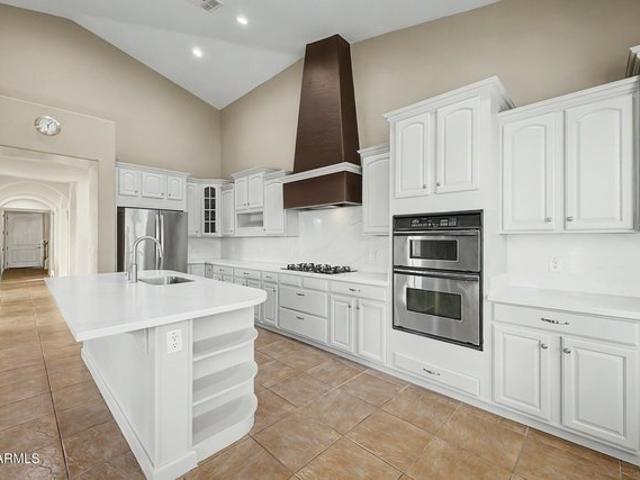 830 E Canyon Way, Chandler, AZ 85249