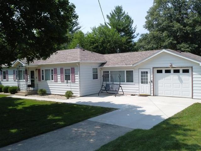 830 E Elm St, Hoopeston, IL 60942
