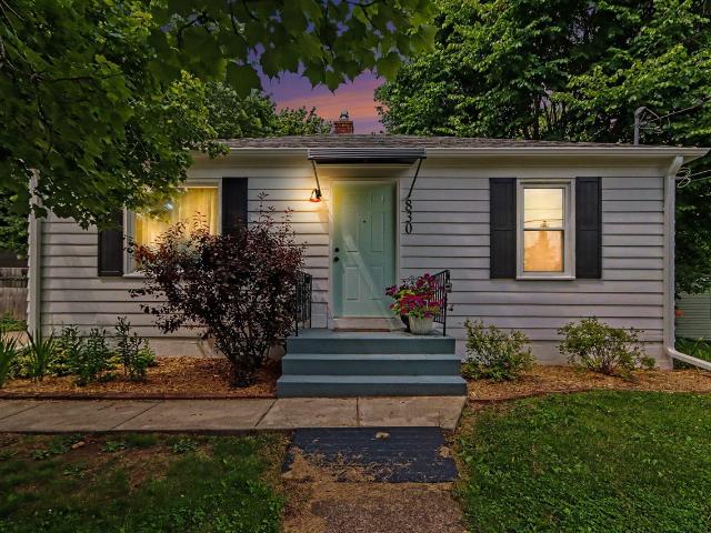 830 Edison Street
