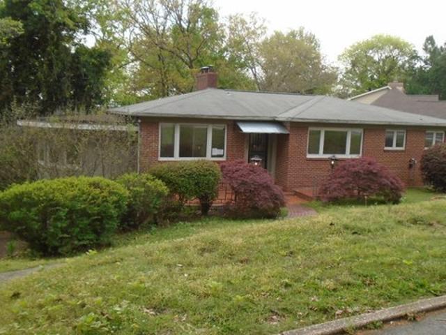 830 Fairway Dr, Anniston, AL 36207