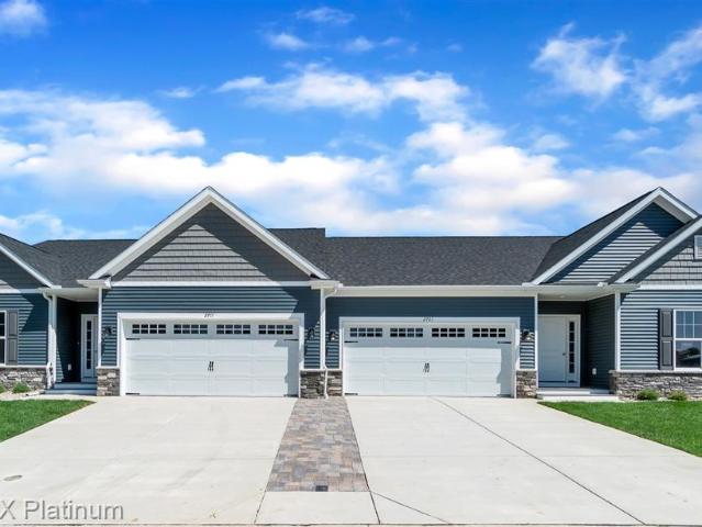 830 Oakwood Circle # 33