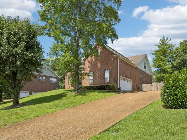 830 Loretta Dr