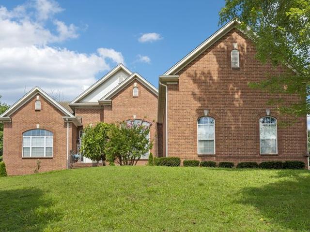 830 Loretta Dr, Goodlettsville, TN 37072