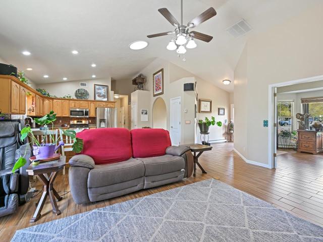830 Lincoln Ct, Palisade, CO 81526 | MLS #20255