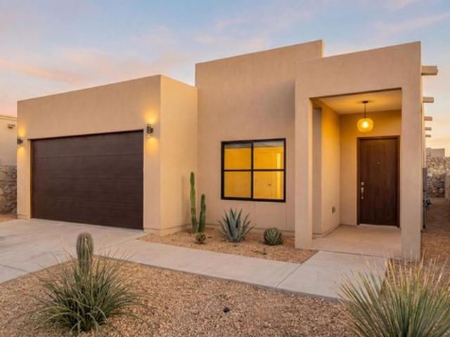 830 Mision De Salta Ave, El Paso, TX 79932