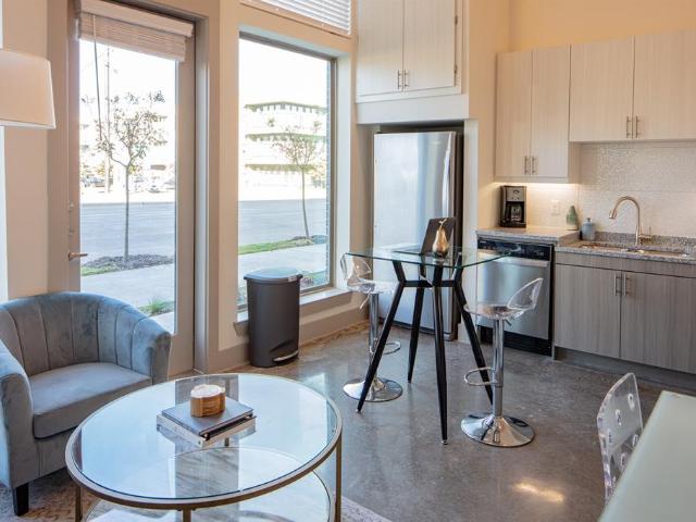 830 N Zang Blvd, Unit 1305, Dallas, TX 75208 | MLS #21227 | Compass