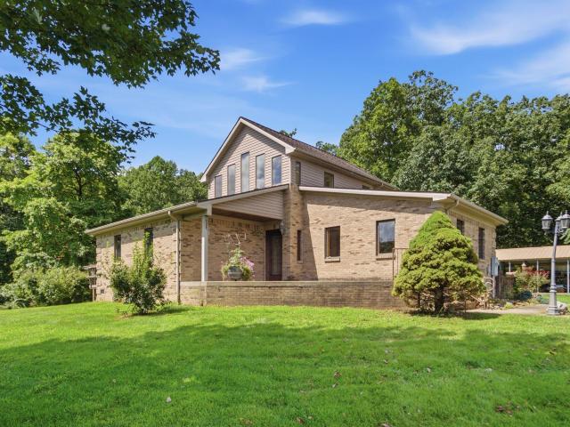 830 Narrow Gap Road