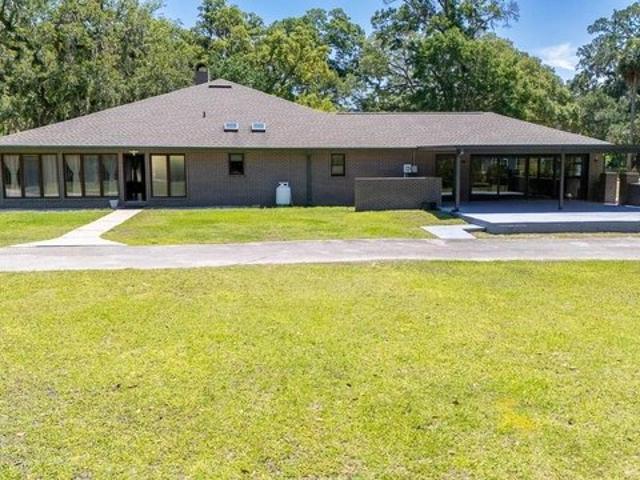 830 NW 111th Ln, Oxford, FL 34484