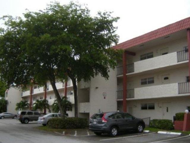 830 S Hollybrook Dr Apt 207, Pembroke Pines, FL 33025