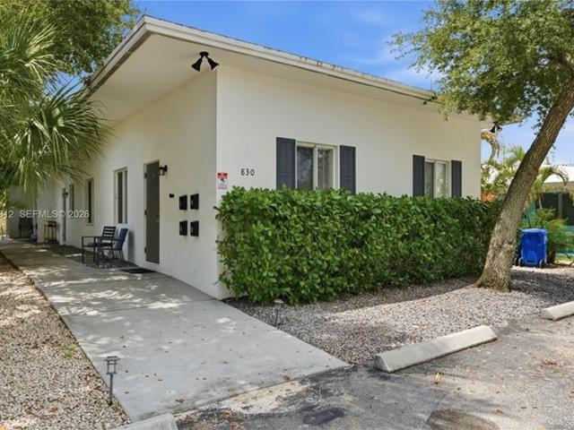 830 SE 14th St, Fort Lauderdale, FL 33316