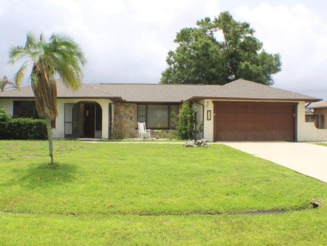 830 SE Evergreen Ter, Port Saint Lucie, FL 34983