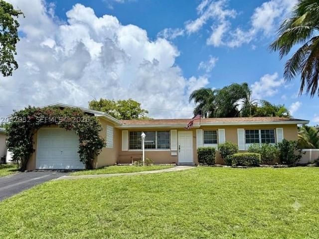 830 SW 64th Pkwy, Pembroke Pines, FL 33023