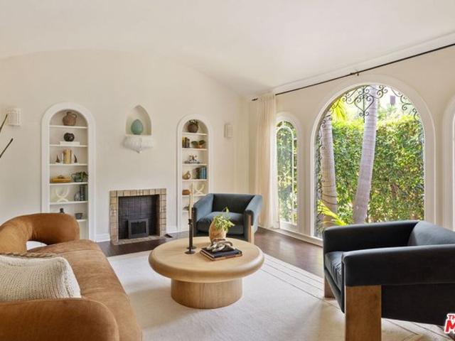 830 Robinson St, Los Angeles, CA 90026