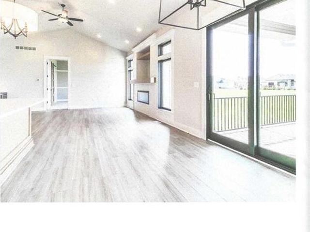 830 W 5th Street