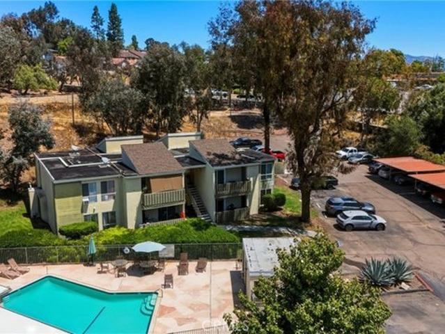 830 W Lincoln Ave, Escondido, CA 92026