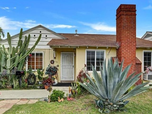 830 W Rosewood Ct, Ontario, CA 91762