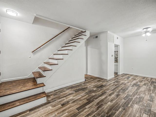 830 Threadneedle Street 228