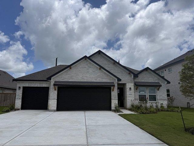 8314 Amethyst Valley Ln, Angleton, TX 77515