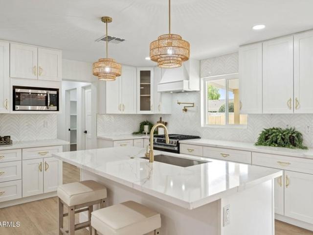 8314 E Camelback Rd, Scottsdale, AZ 85251