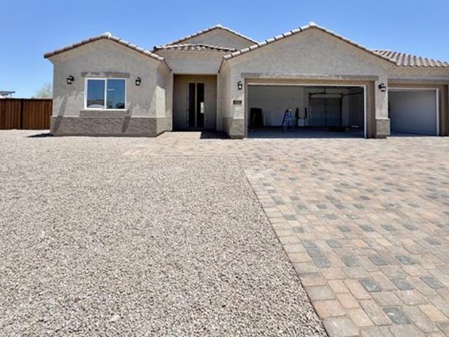 8314 W Plum Hollow Dr, Arizona City, AZ 85123