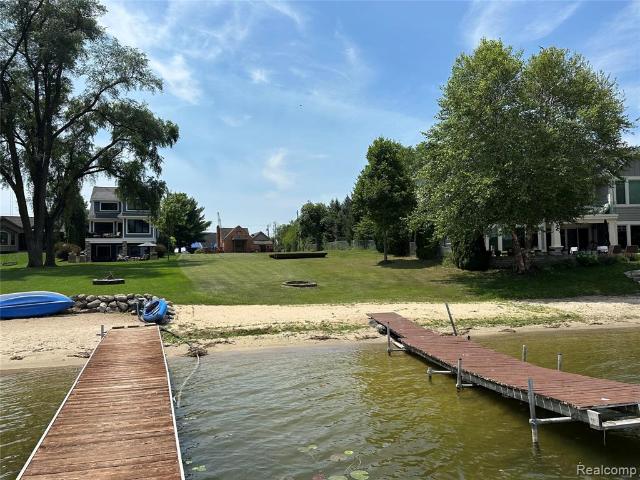 8315 Hilton Road