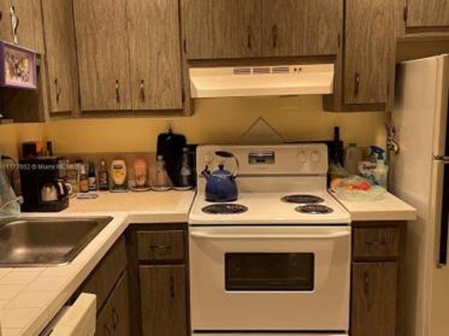 8315 SW 72nd Ave #114B Miami, FL 33143