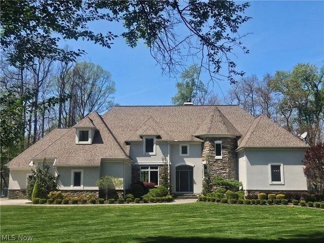 8315 Sanctuary Dr, Kirtland Hills, OH 44060