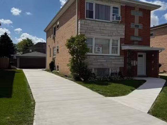 8315 W Berwyn Ave, Chicago, IL 60656 MLS #12477200