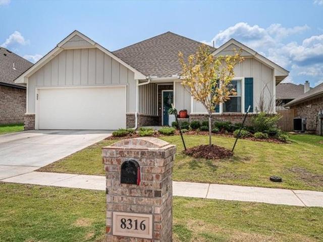8316 NW 163rd Ter, Edmond, OK 73013