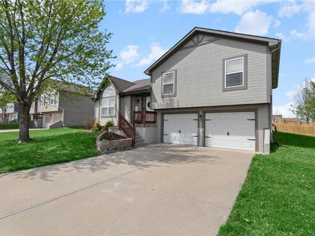 8316 NE 105th St, Kansas City, MO 64157 | Compass