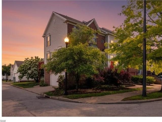 8316 Chester Pkwy, Cleveland, OH 44103