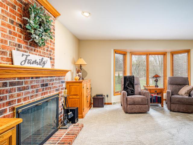 8316 Dora Ln