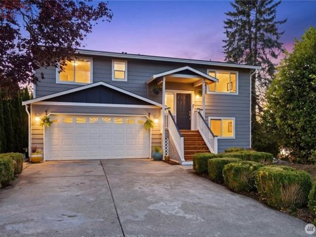 8317 14th Pl SE, Everett, WA 98205