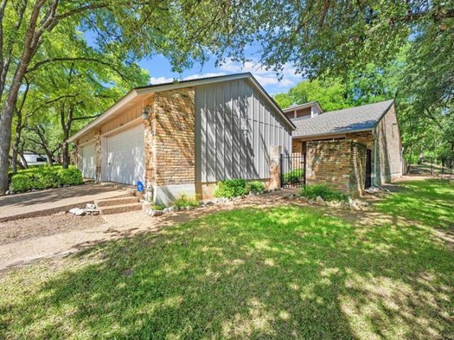 8318 Bent Tree Rd, Austin, TX 78759