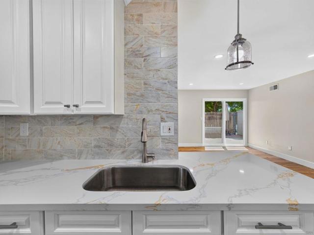8318 Panorama Ridge Ct
