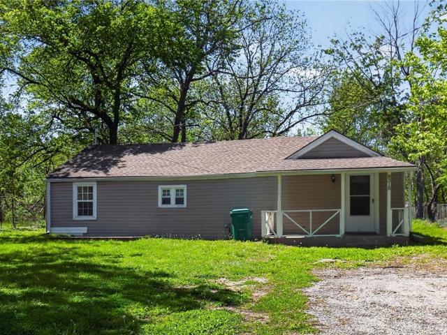 8318 Pershing Rd, Raytown, MO 64138 | MLS #2615