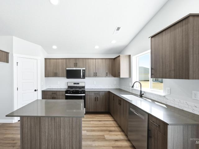 8319 E Presley Ct