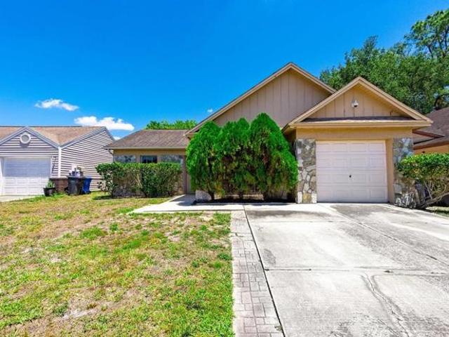 8311 Riverboat Dr, Tampa, FL 33637