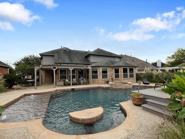 8311 Shoregrove Dr, Houston, TX 77346