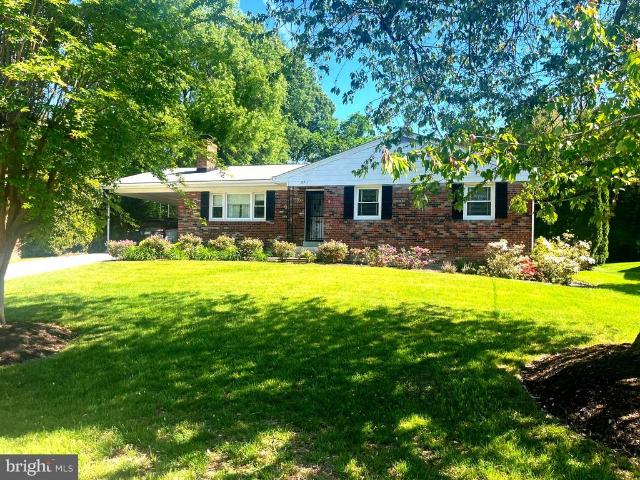 8311 W Boulevard Drive