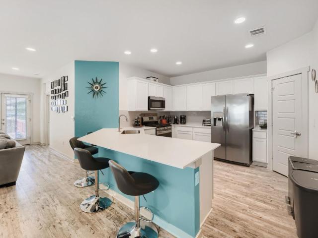 8312 City Top Blvd