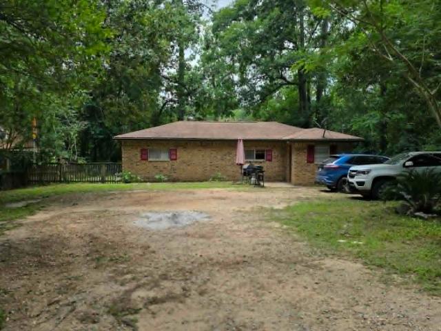 8312 Elm Drive