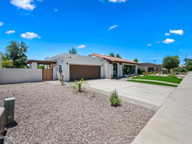 8313 E Thoroughbred Trl, Scottsdale, AZ