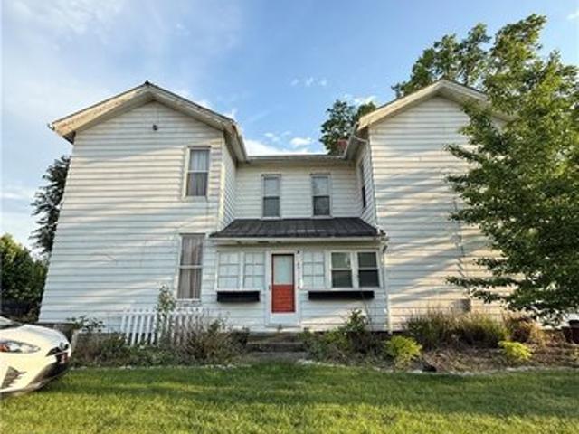 8313 Hendrickson Rd, Middletown, OH 45044