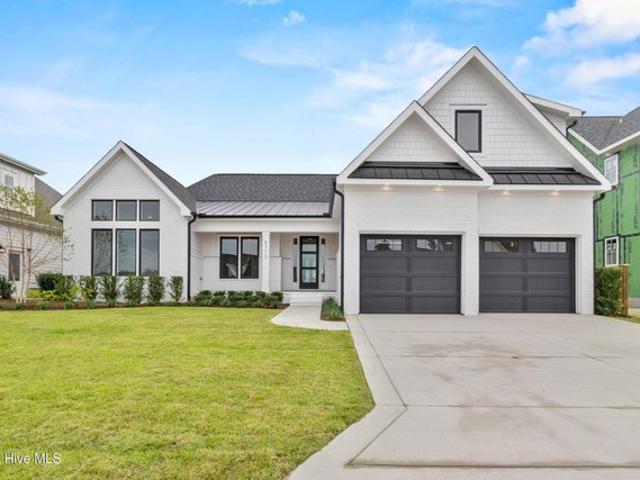 8313 Winding Creek Cir, Wilmington, NC 28411