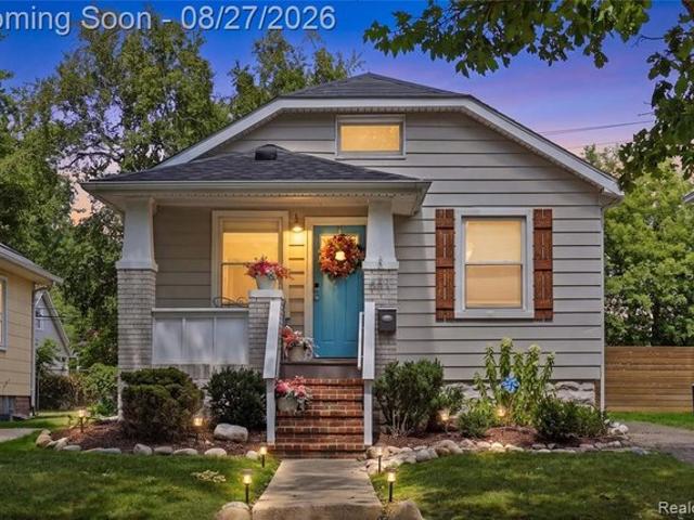 831 Camden St, Ferndale, MI 48220