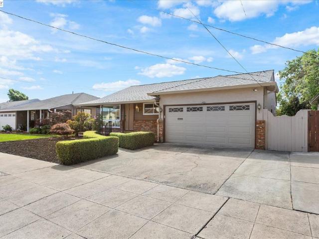 831 Casanova Dr